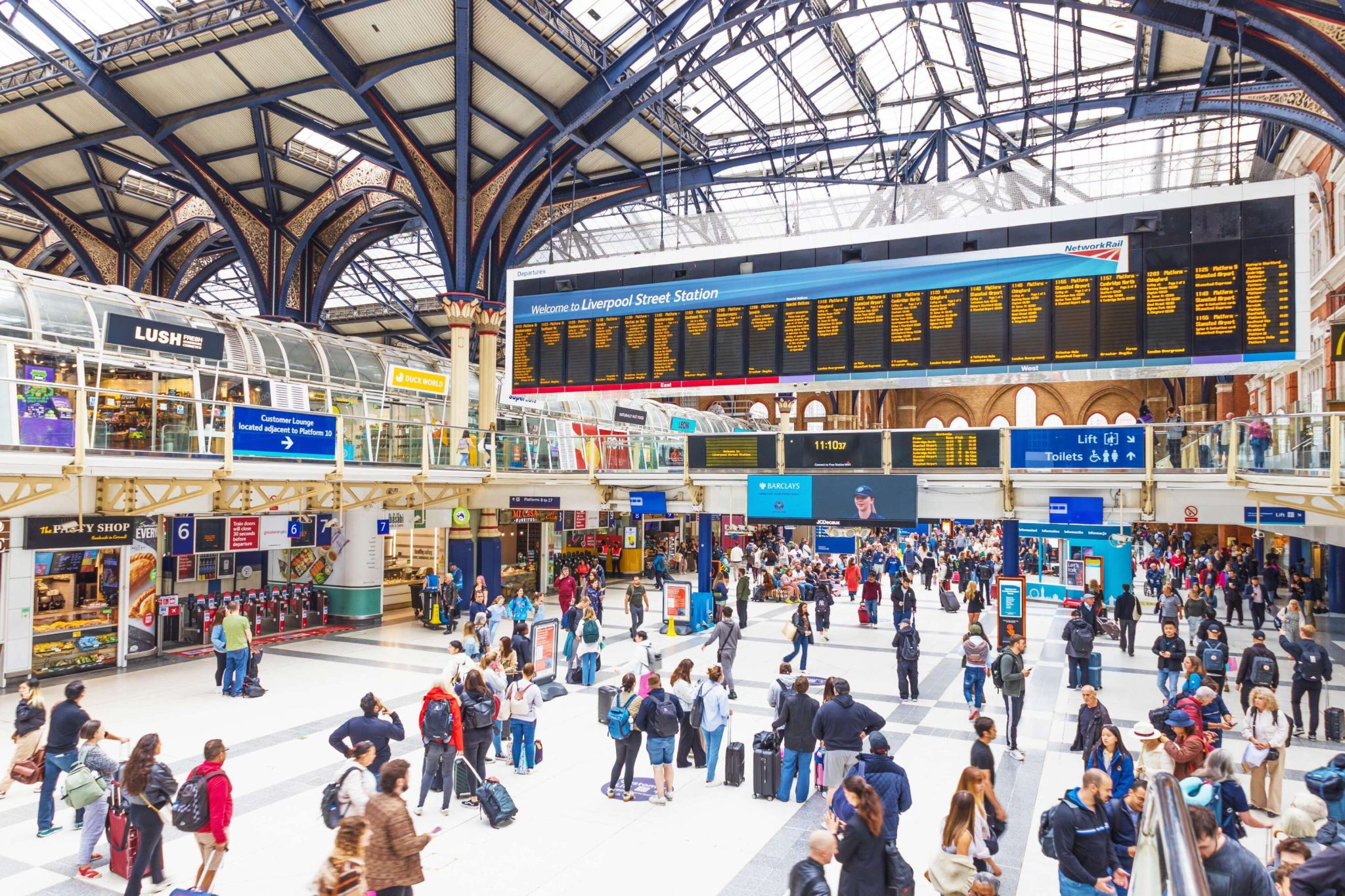 It’s official: the busiest train station in Britain is in London – LIA ...