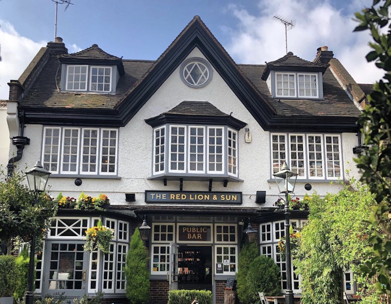 This fancy north London pub has been crowned the third best gastropub ...